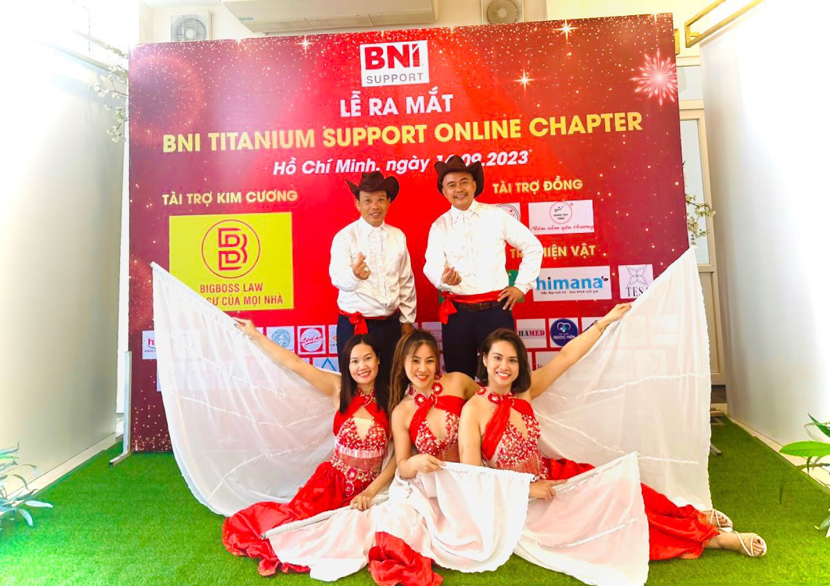 Tưng bừng ra mắt BNI Support Online Titanium Chapter do bà Hoàng Thị Phòng làm Giám đốc Phát ...